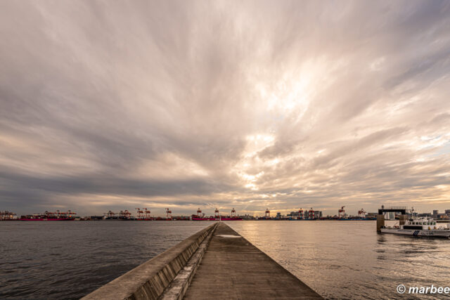 写真 お台場 202205 港湾地域に雲広がる #写真 #photo | marbee blog